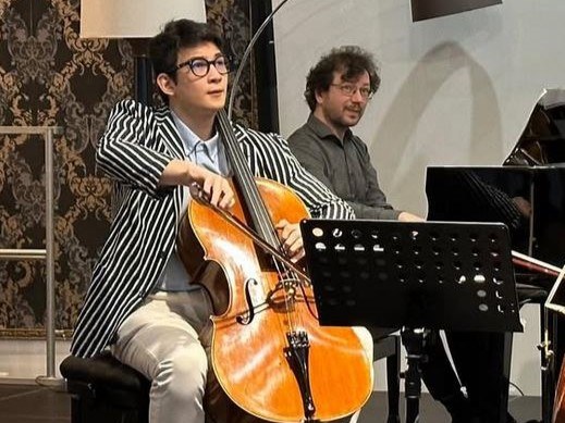 Ken Kaneda gewinnt den 3. Preis bei der Grunewald International Cello Competition | FHNW