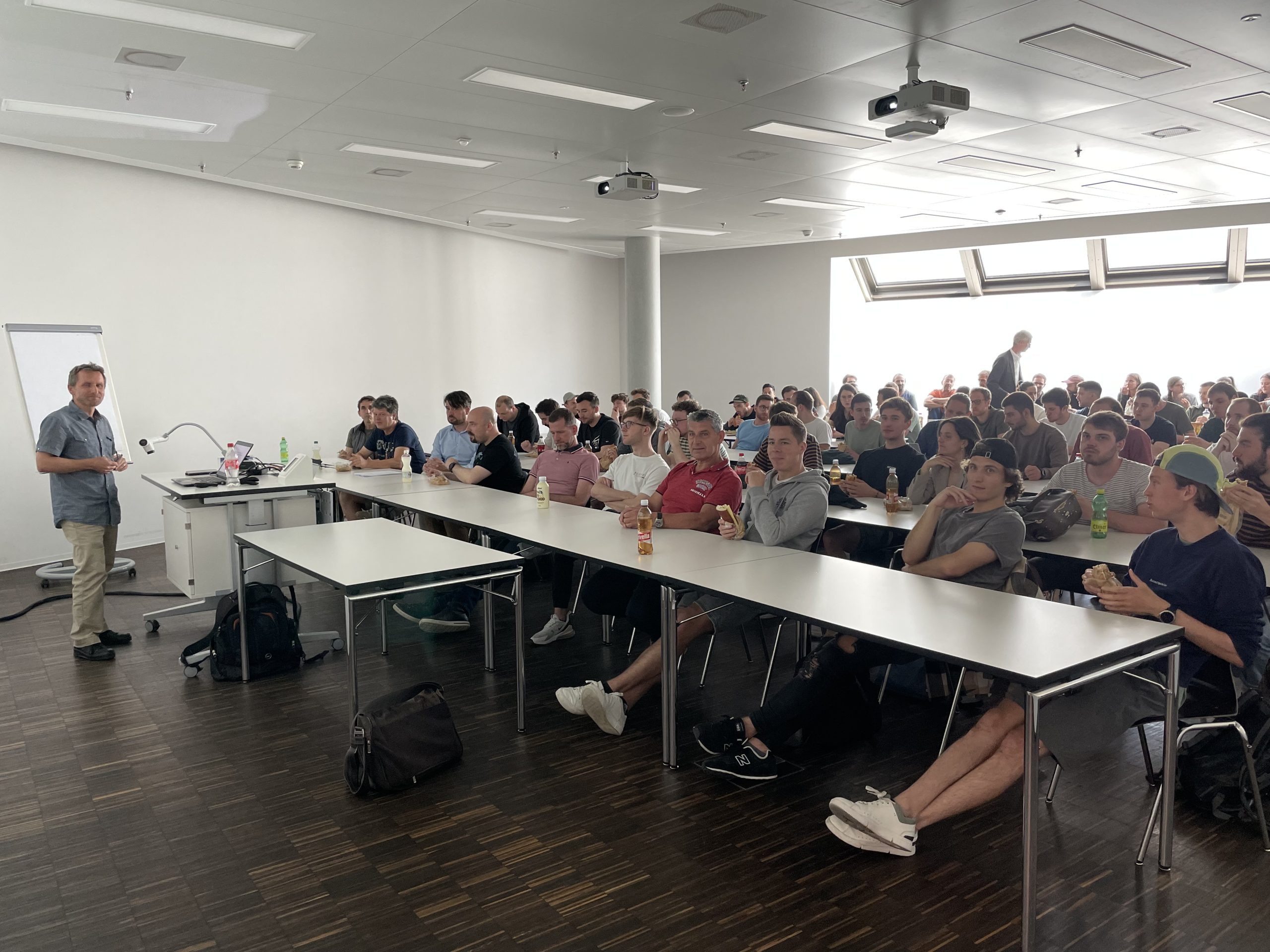 EUT-Mittagsvortrag vor vollem Saal - Blog «Energie- und Umwelttechnik»